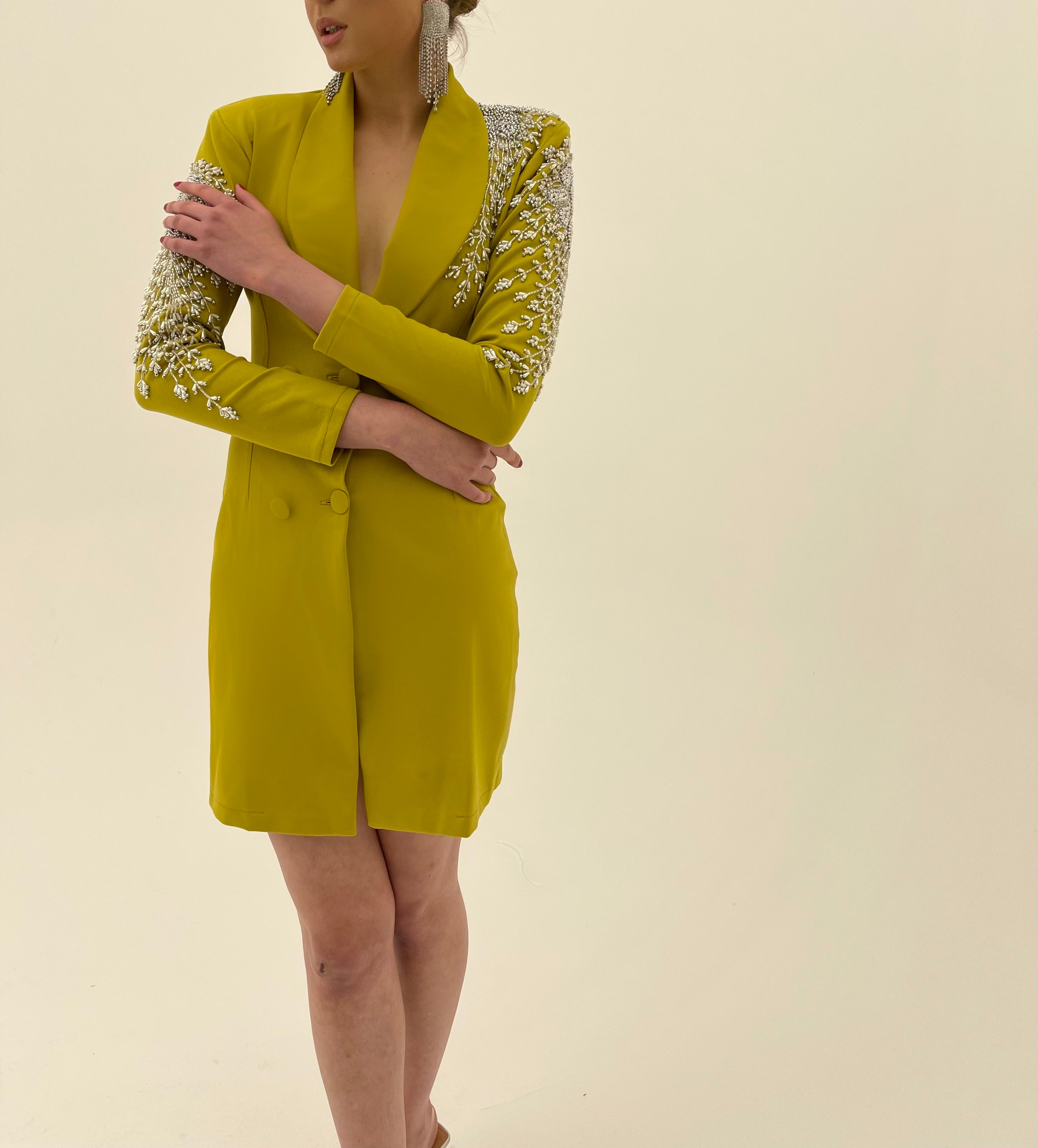 MILO – V I V I A N